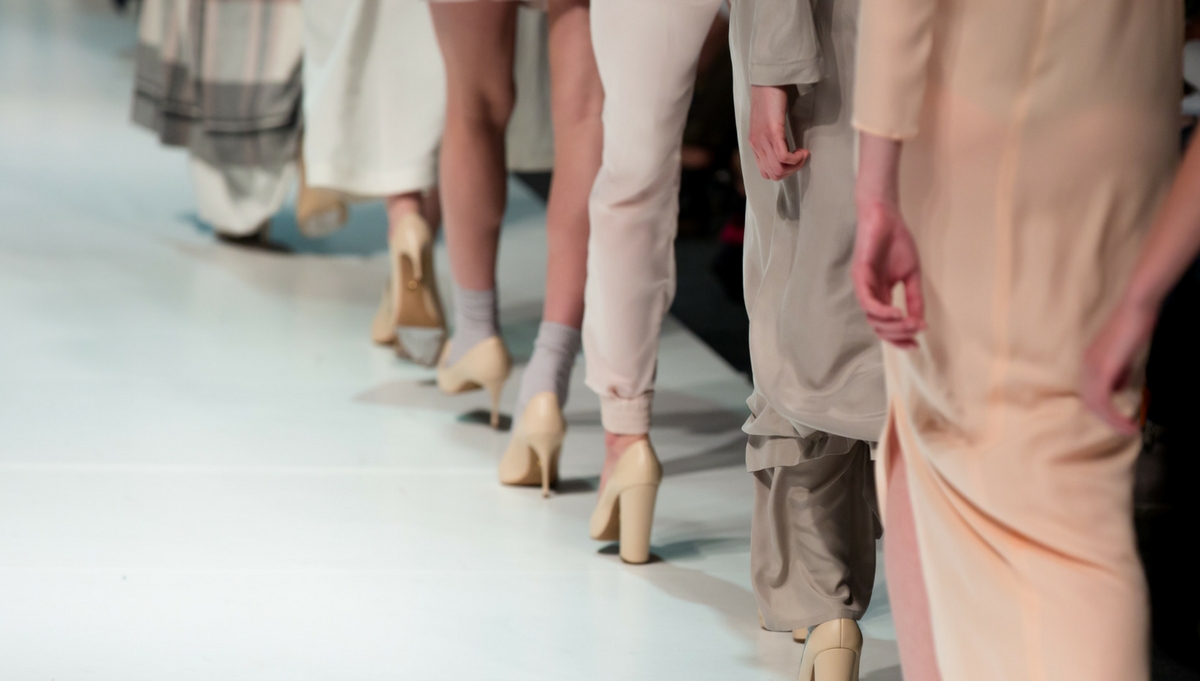 Behind The Scenes At Paris Fashion Week Fashion Luxury